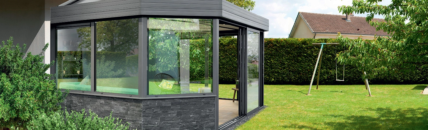 Adélie : une véranda aluminium style indus' | Vie & Véranda